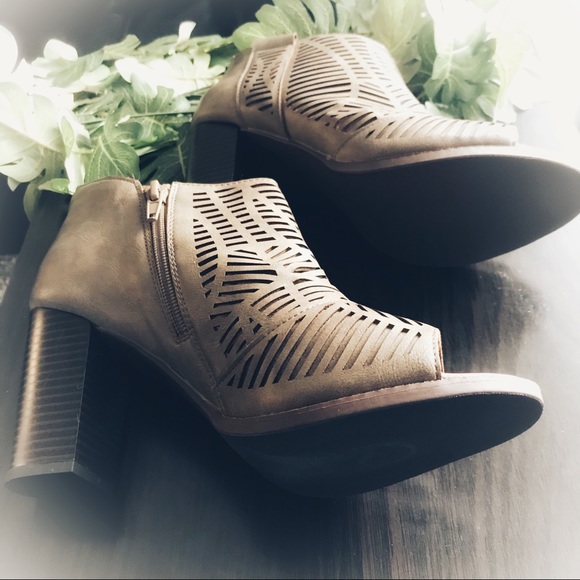 Report | Shoes | Nw Report Opened High Heels | Poshmark